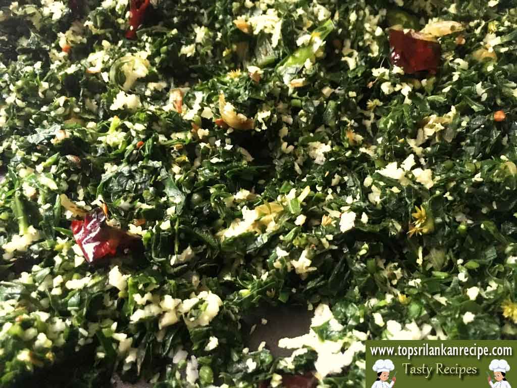 Ponnanganni Keerai Varai With Grated Coconut | Alternanthera Sessilis ...